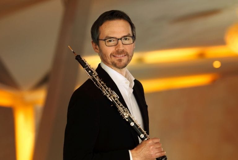 Interview with Jonathan Kelly, principal oboe of the Berliner ...